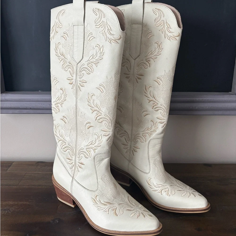 Stivali | Shoes | Last Pair Nwob Stivali Jolene Cowboy Boots Ivory ...